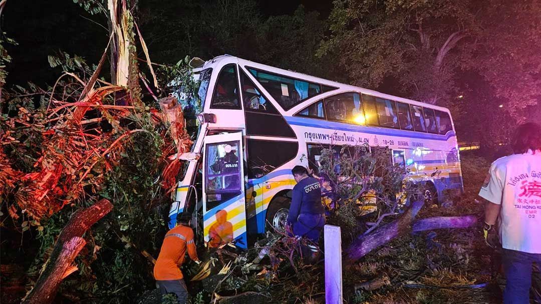 Un accident de bus mortel à Tak fait 2 morts et 35 blessés, dont des ...